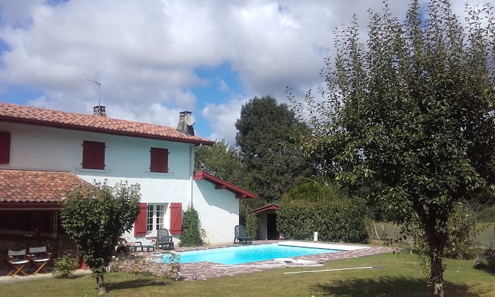 Espelette Village Grande Maison Avec Piscine - Zugarramurdi