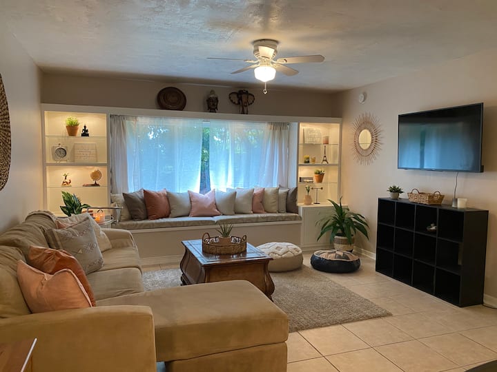 Special Discounted Rate! Condo In Pembroke Pines - Pembroke Pines, FL