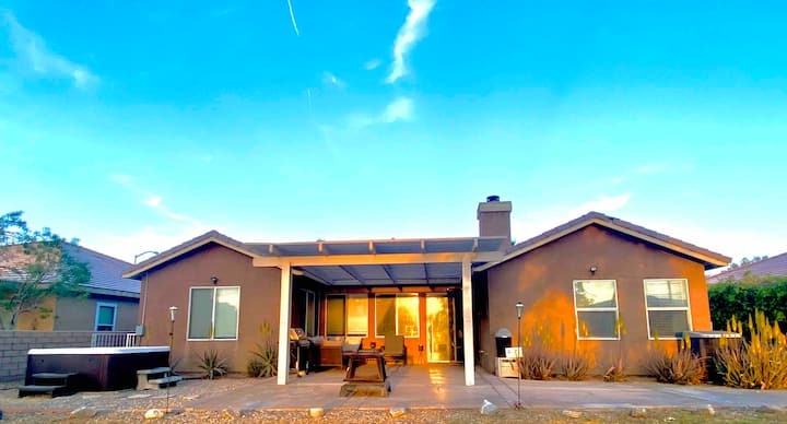 Stagecoach Last Minute Steal *Beautiful 4br W/spa* - Indio, CA