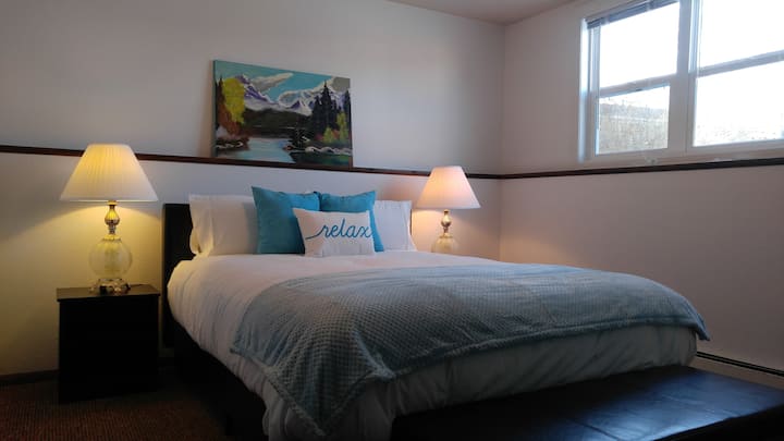 Cozy 1 Bed🏡2 Mi To Both Hosp. 🏨 1 Mi To Nd Cap.✨ - Bismarck, ND