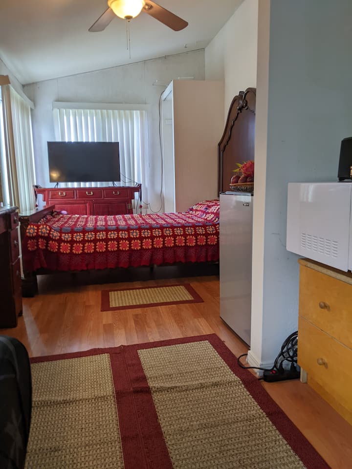Quiet & Private Room In San Diego - San Diego, CA