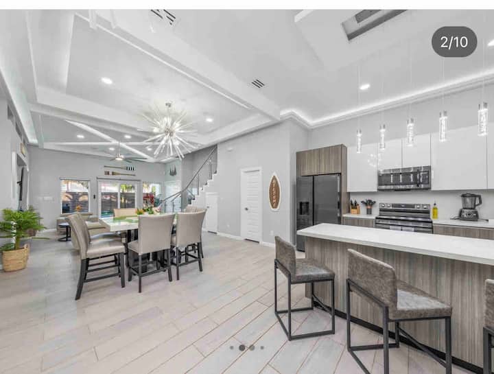 New 3 Bedroom Modern Apartment Unit 1 - South Padre Island, TX