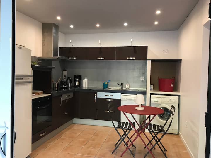 Chambre D’hôtes Avec Piscine Et Tennis, Belle Vue - Bellegarde