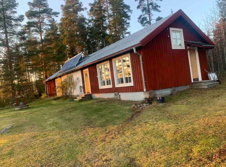 Charmig Gäststuga 8 Min Från Centrum,fri Parkering - Skellefteå