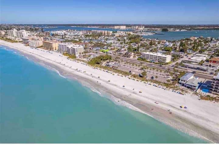 Madeira Bonita #1 - Madeira Beach, FL