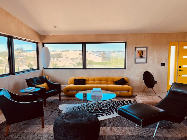 Dwell Magazine Vineyard Home. - Templeton, CA