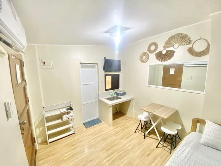 Studio Unit—olongapo Viajeros Transient 3 (Entire) - Olongapo