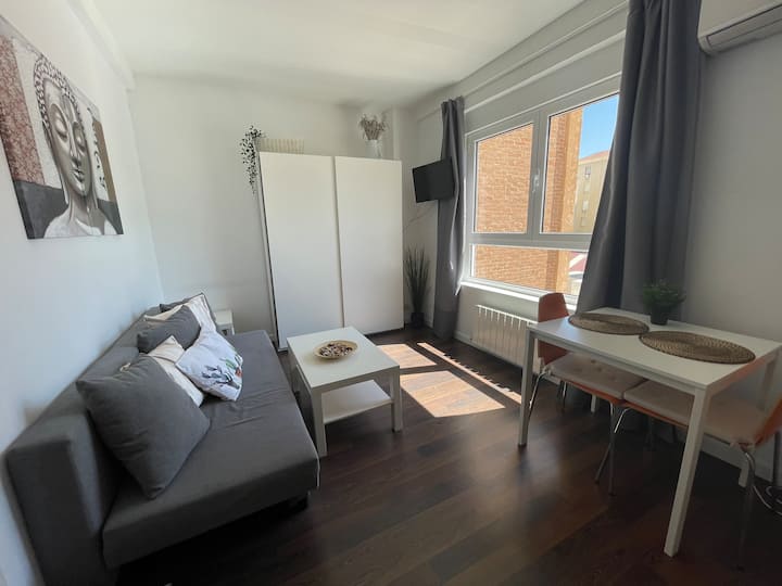 Cómodo Apartamento En Chamberí Muy Luminoso - Madrid
