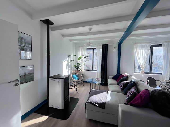 Appartement Duplex Rénové, Plein Bourg, Vue Mer - Le Conquet