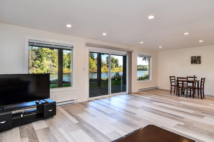 Chateau Riverside A (Ground Floor) - Campbell River