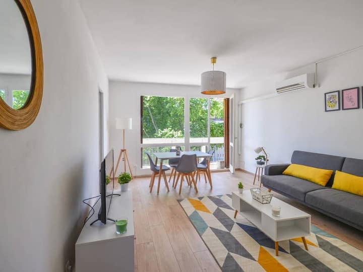 Grand T4 Ensoleillé Avec Balcon À Avignon - Festival d'Avignon