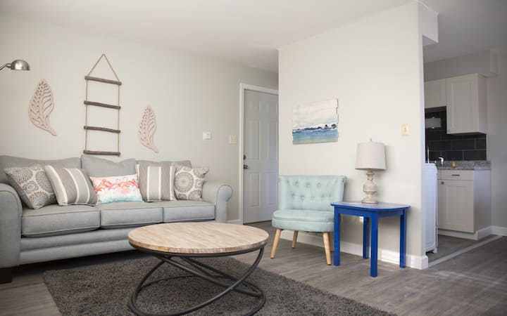 Margaritaville  Suite, 1 Bed 1 Bath - Sioux Falls, SD