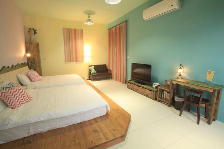 宜蘭米修格林森4人房/家庭朋友/羅東夜市/礁溪溫泉/龜山島/賞鯨/太平山/手作早餐/木工傢俱 - 위안산 향