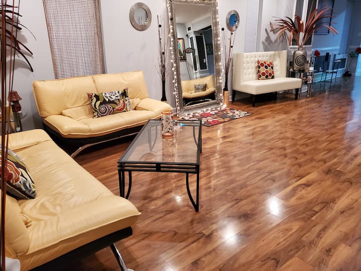 Unique Mystique Distinctive Spaces &Calm Spa Oasis - King of Prussia, PA