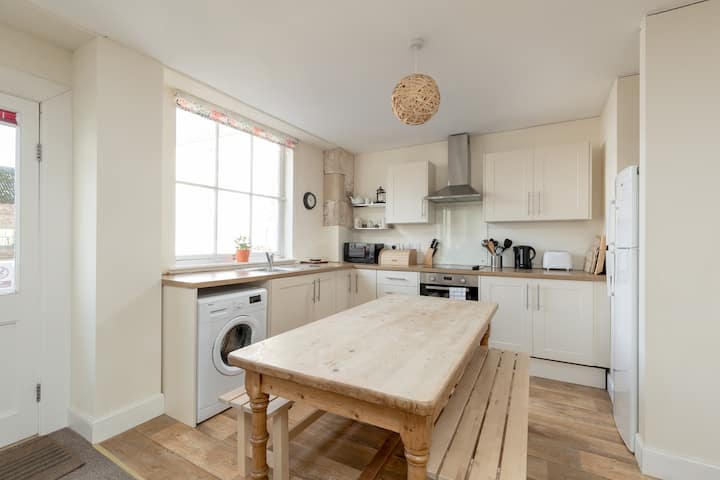 Over Hailes Holiday Cottages - The Stables - ファイフ