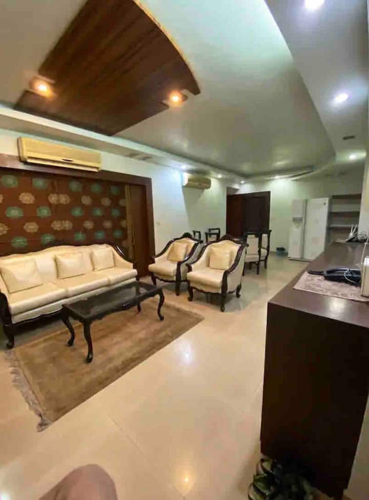 3 Bhk In South City Condo,  Centrally Located - Kolkata