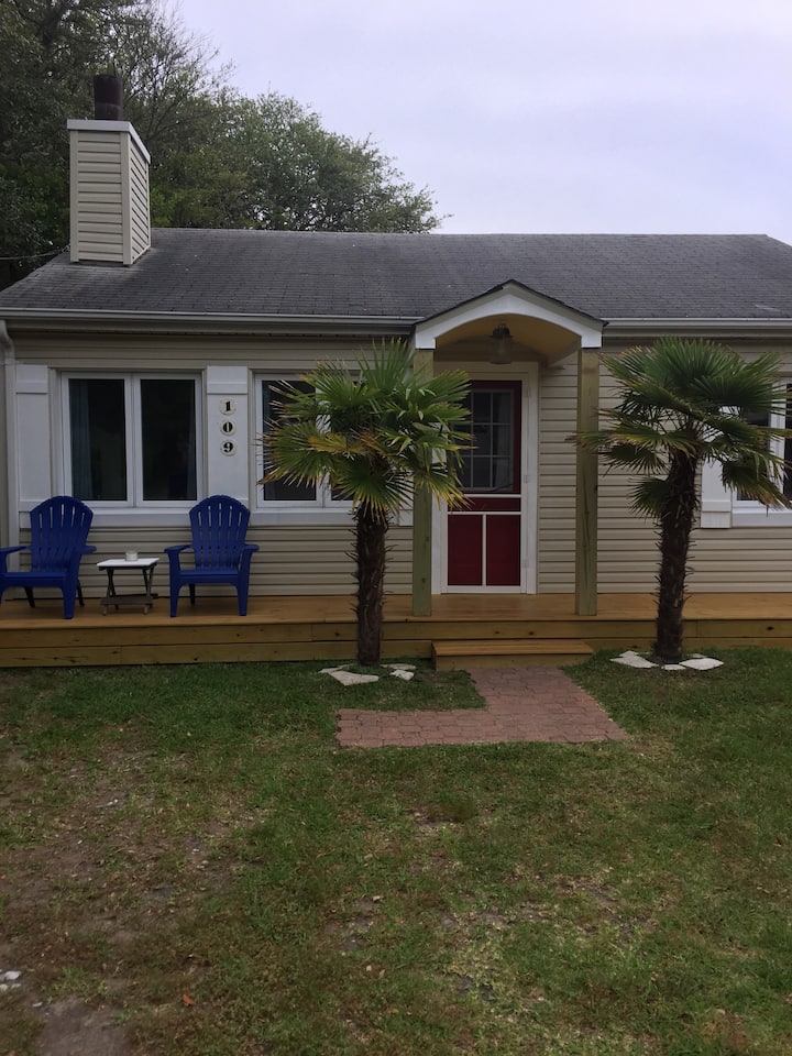 Beach House, Northend 75th Street - Virginia Beach