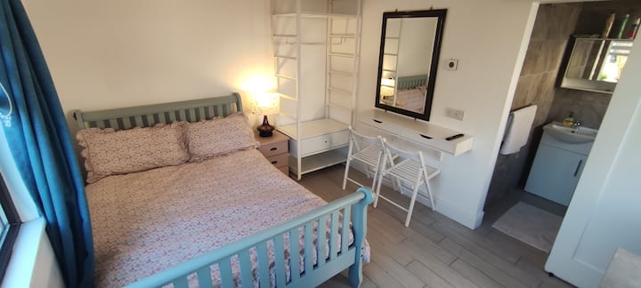 Ensuite With Private Entrance , Tralee - Tralee