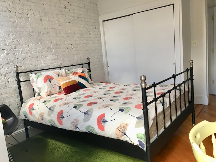 Sunny Private Room/single Bed - New York City