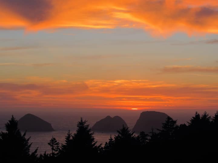 Ocean Vista ~ Oceanside - Oceanside, Oregon, OR