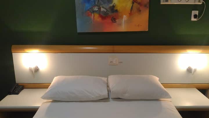 No Miolo Da Praia Do Canto 4 - Vitoria