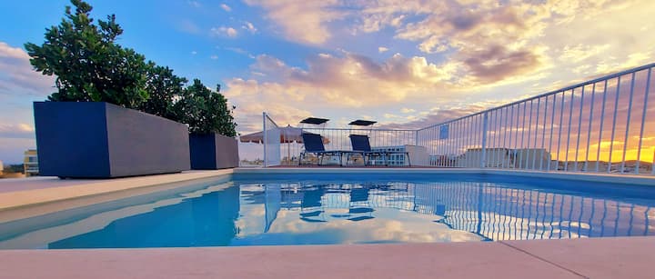 Penthouse 3 Bedroom Private Pool - Malta