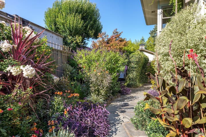 Petite Maison De Bobby - Corte Madera, CA