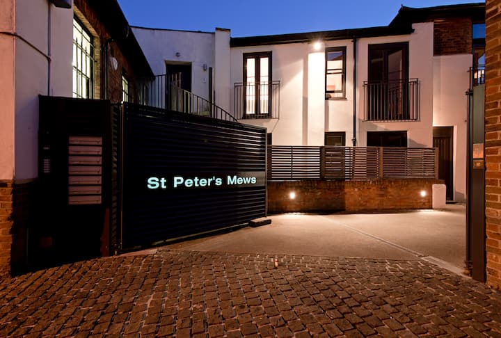 St Peters Mews - St Albans