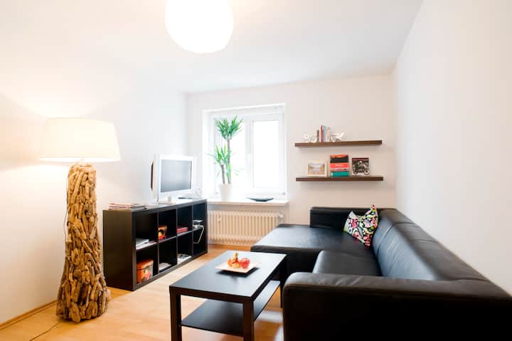 Beautiful Flat In Hip Schwabing - München