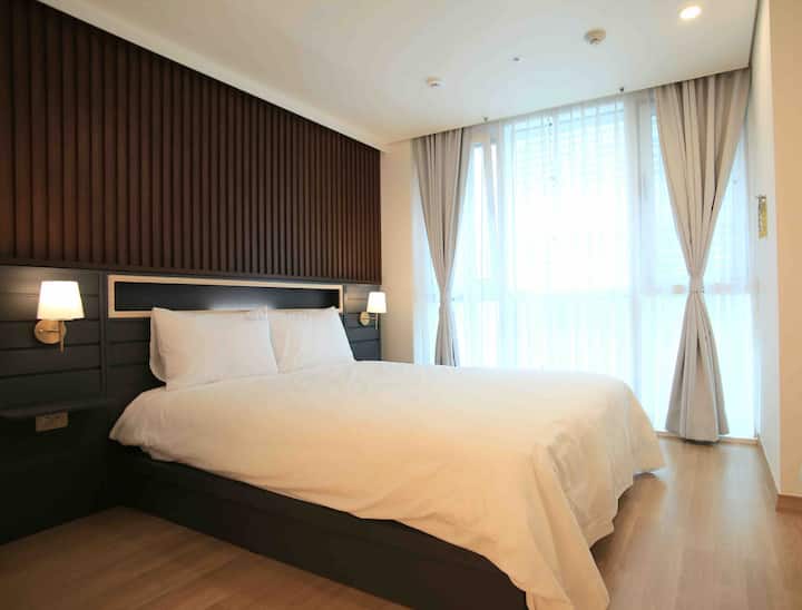 [Hyoi Stay Centum Hotel] #12디럭스더블(리뉴얼) #벡스코앞 #요트할인 - Busan