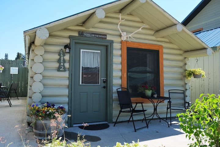 Yellowstone National Park Cabins | Cottage and Cabin Rentals | Airbnb