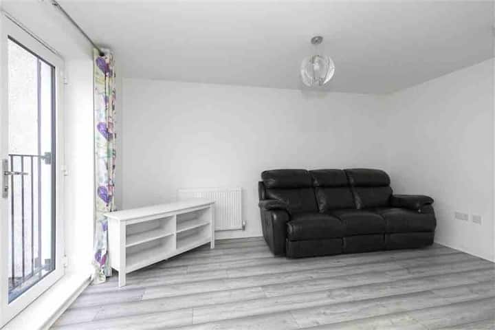 2 Bed Modern Property - Edimburgo