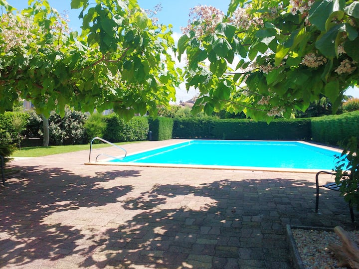 Maison Deux Chambres Avec Jardin Et Piscine - La Teste-de-Buch