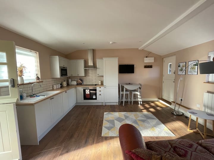 A Beautiful One Bedroom Cottage - South Downs