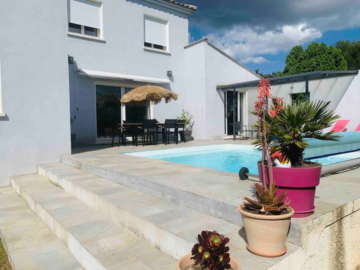Villa 3 Chambres Dans Village Proche Nîmes - Marguerittes