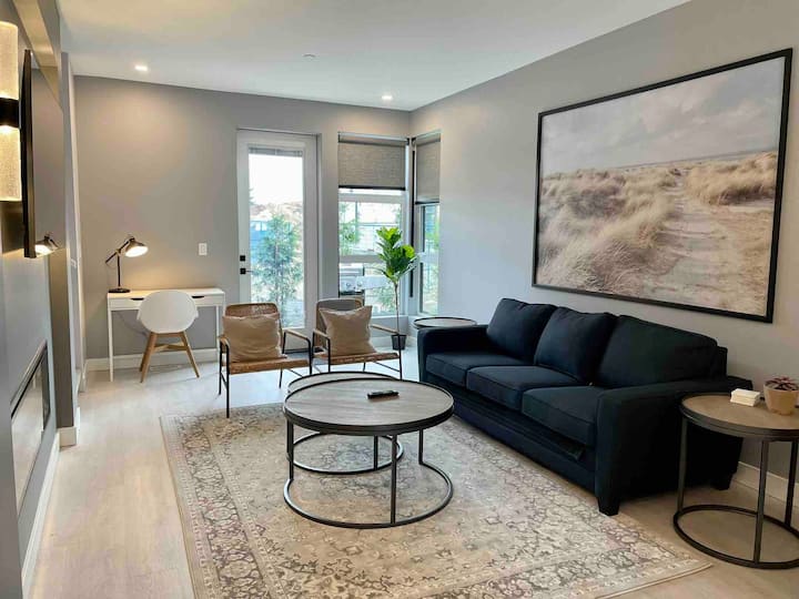 Parksville Townhome 2 Bedroom+ 2.5 Bath Pool Gym - Parksville