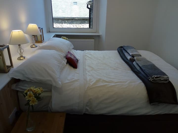Small Room + Ensuite In Central Windermere - Windermere