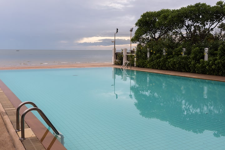 Hua Hin Elegant & Relaxing Beach Villa - Hua Hin