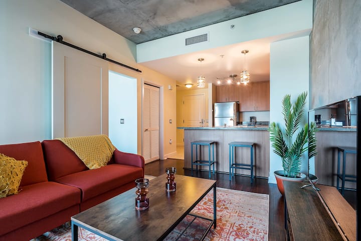 ★Stylish 1 Bed Condo In The Heart Of Downtown★ - San Diego, CA