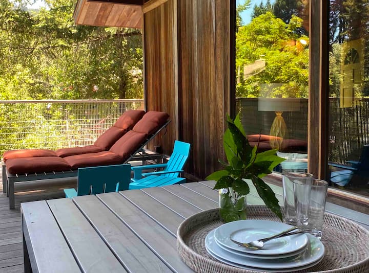 Family Friendly Cabin On The River-stunning View! - Cazadero, CA