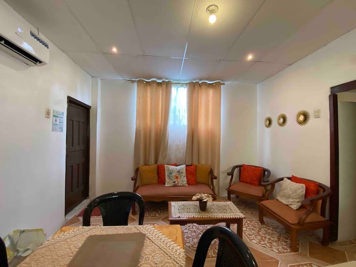 Dpto. Acogedor, Seguro Cerca La Cuadra - Portoviejo