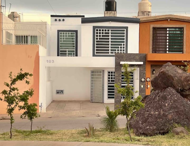 Casa Entera 3 Habitaciones - Facturamos - Durango