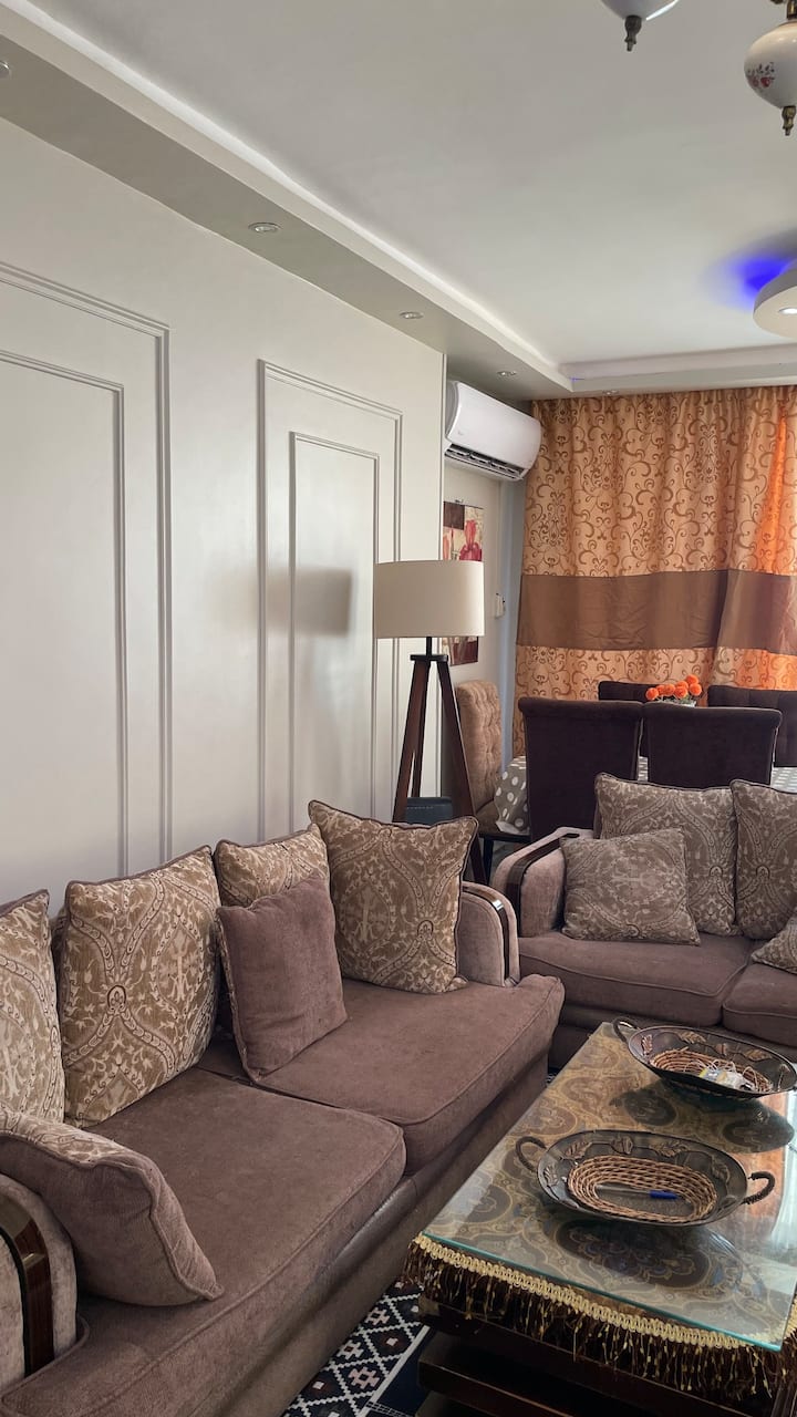 "Stunning Seaview Apartment" - Alexandria