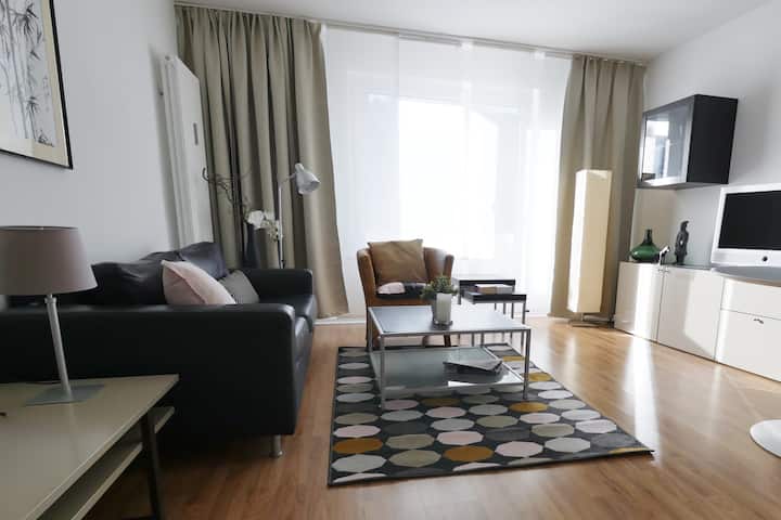 #11 2-zi. Wohnung , Sonnig, Chic, Zentral Gelegen - Bremen