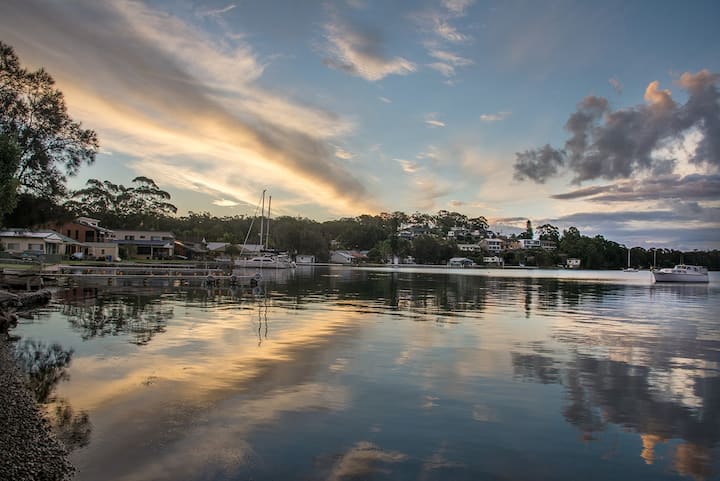 Belle And Jeffs Waterfront Lake House And Jetty - Newcastle