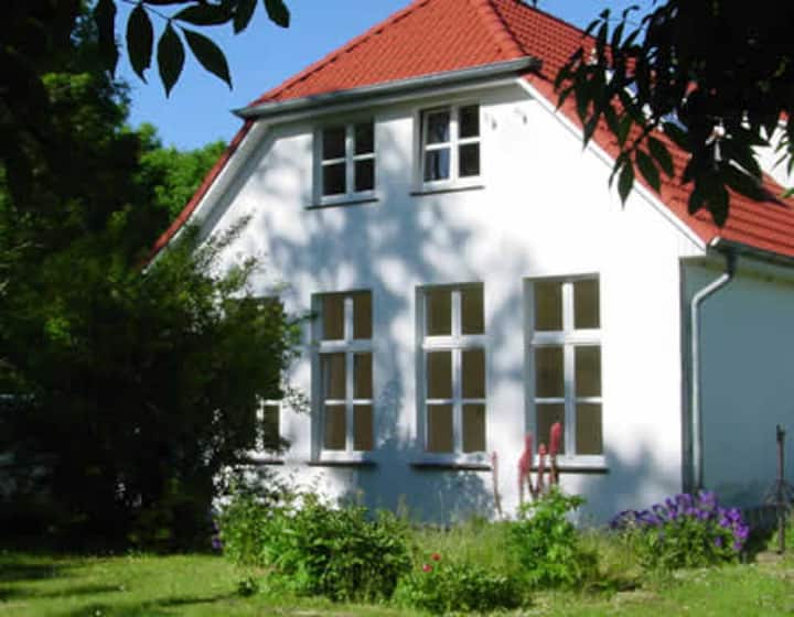 Ferienwohnung Haus Rethra 1 - Putgarten