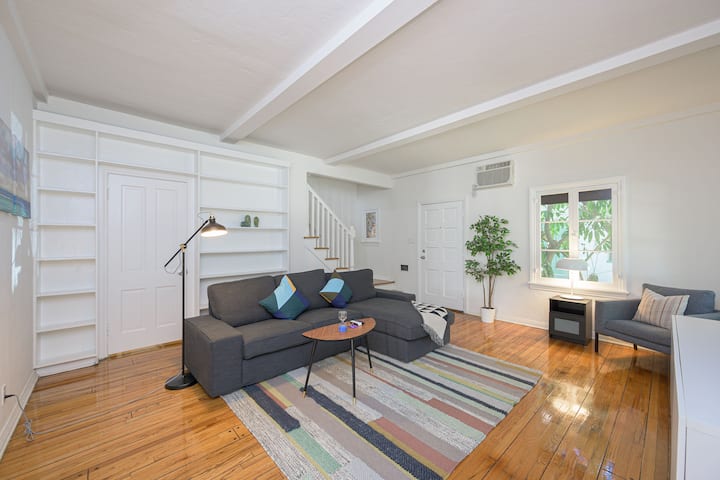 216-a - 2 Bedroom Townhouse In Beverly Hills - 비벌리힐스