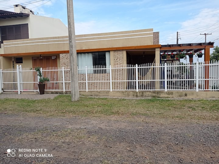 Casa Na Praia Itapeva, Torres. - Torres, Brasil