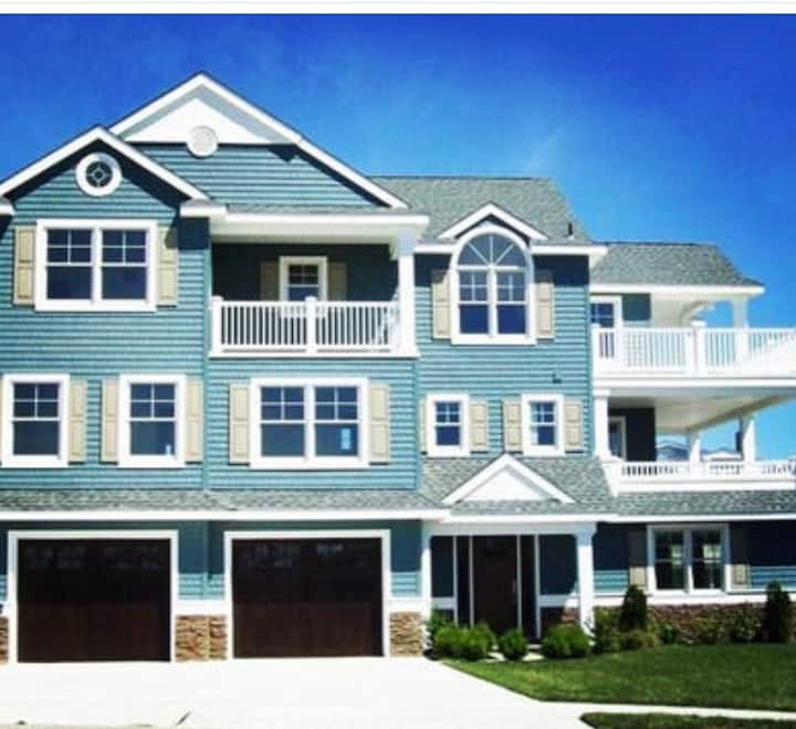 Beautiful Bay Views - Avalon