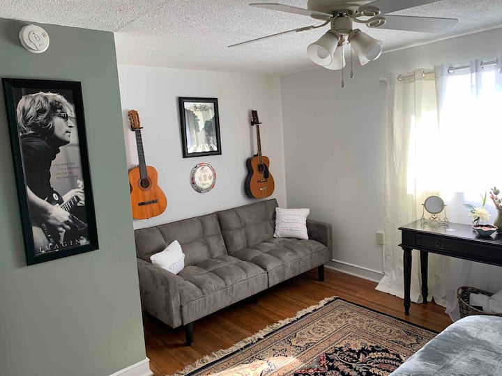 Lancaster Musically Inspired Home Downtown Sleeps6 - Lancaster, PA